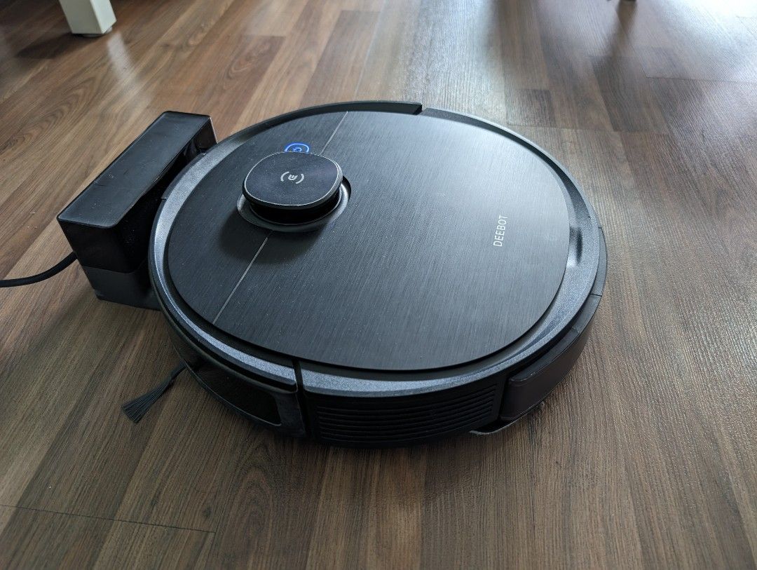 Ecovacs Debot, TV & Home Appliances, Vacuum Cleaner & Housekeeping on ...