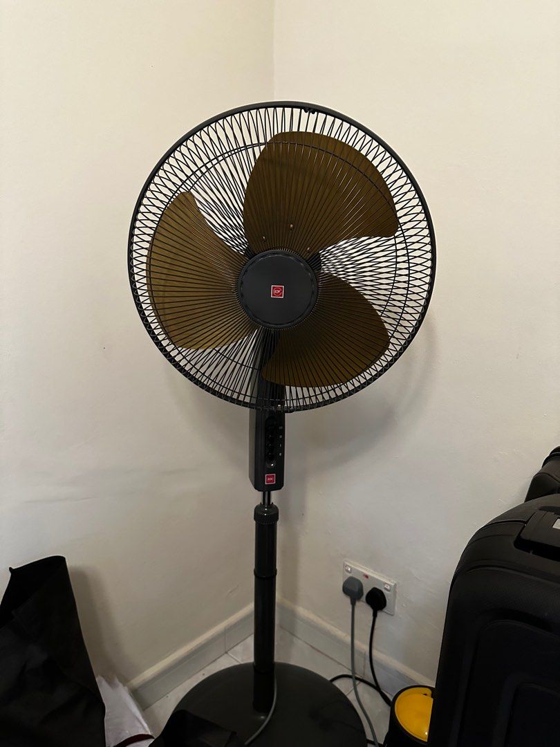 Fan - Stand and Table, Furniture & Home Living, Lighting & Fans, Fans ...