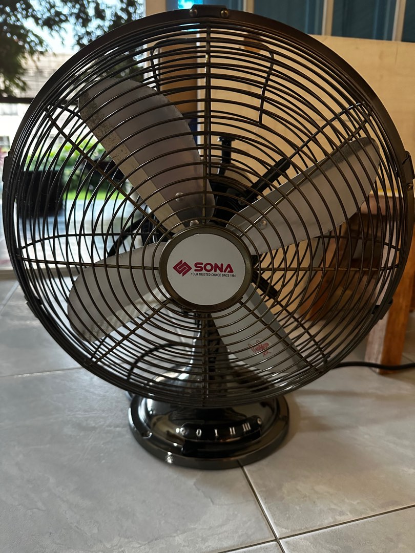 Fan - Stand and Table, Furniture & Home Living, Lighting & Fans, Fans ...
