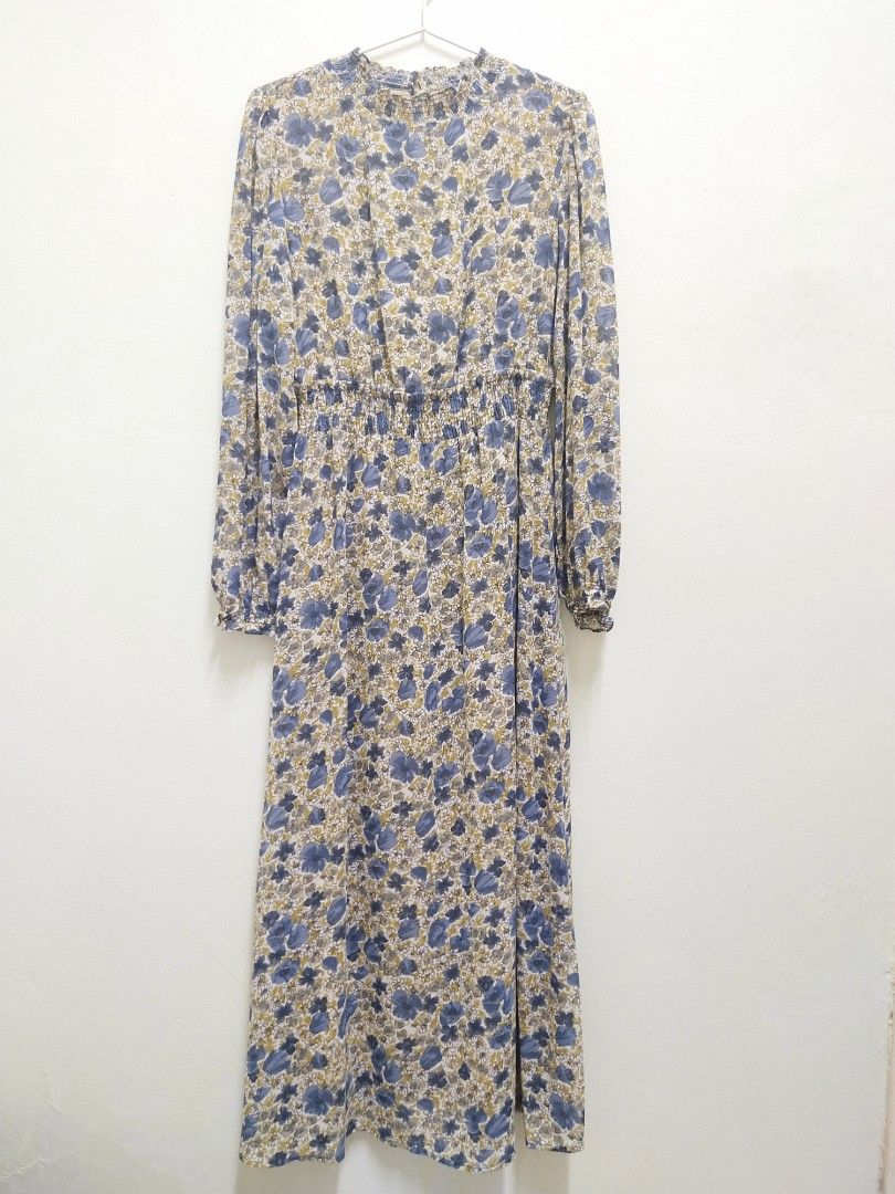 Filanto floral maxi dress, Women's Fashion, Dresses & Sets, Dresses on ...