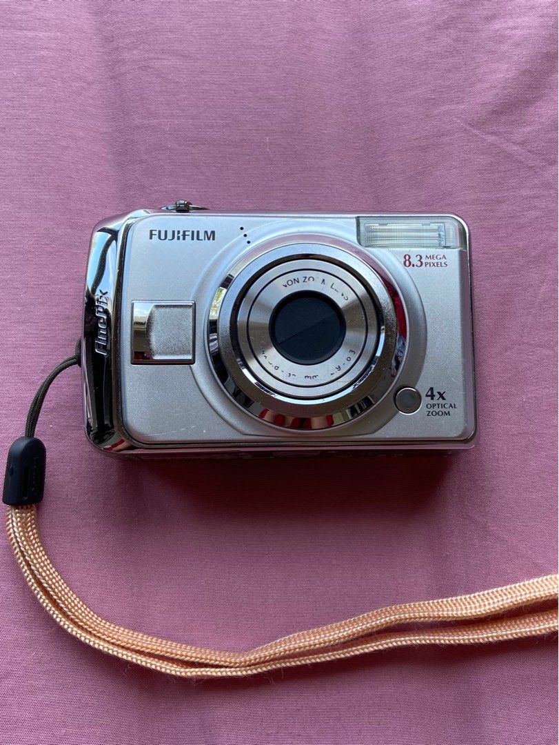 FUJIFILM digital camera, Photography, Cameras on Carousell