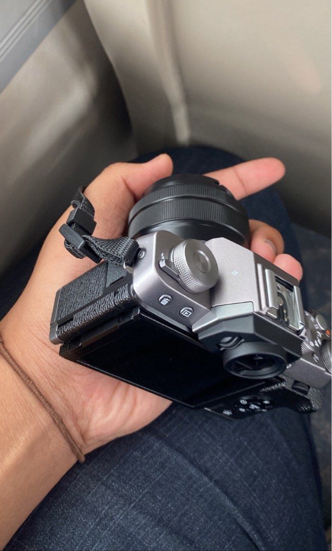 fujifilm x-t100, Photography, Cameras on Carousell