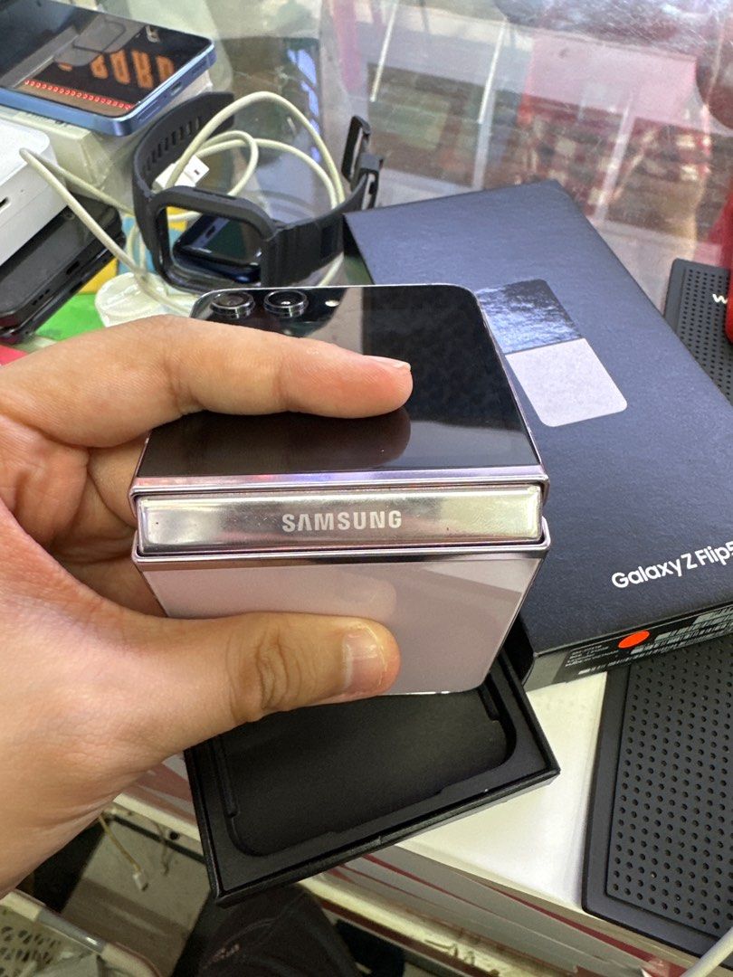 Galaxy Z Flip 5 Lavender 512GB, Mobile Phones & Gadgets, Mobile Phones ...