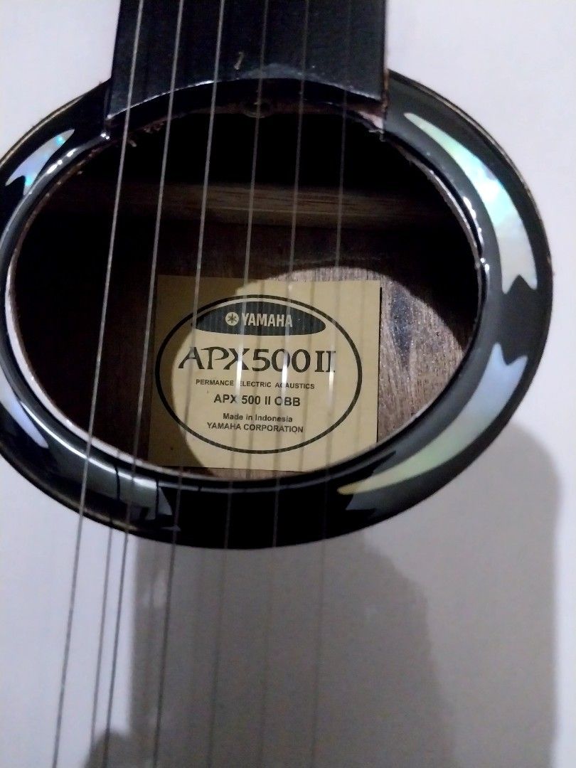 GITAR AKUSTIK YAMAHA APX500ii HARGA 400.000, Musik & Media, Alat di Carousell