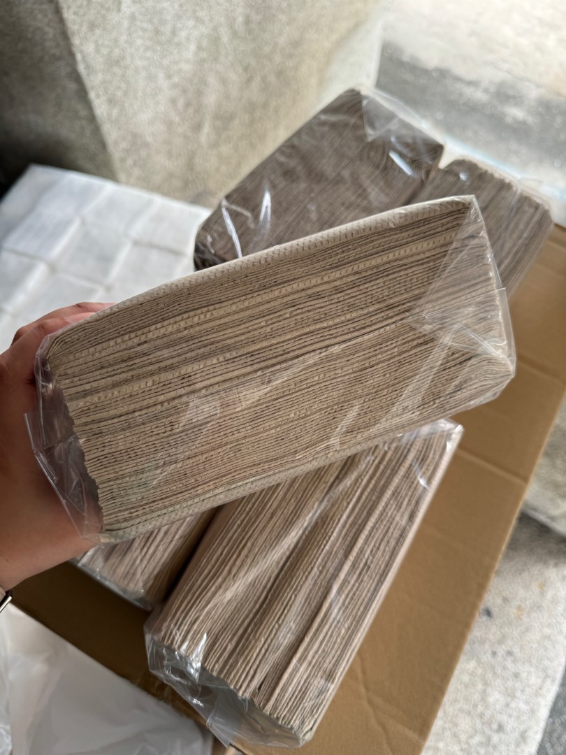 interfold tissue, Furniture & Home Living, Cleaning & Homecare Supplies ...