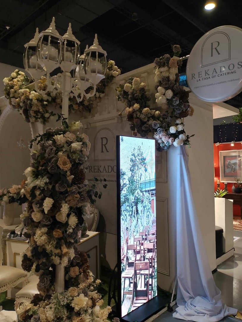 LED wall Digital poster for rent sale Android TV 55-inch kiosk standee ...