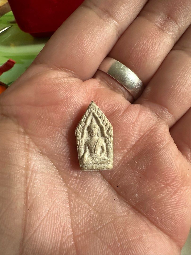 Lp choo Khun pean pim lek, Hobbies & Toys, Religious Items on Carousell