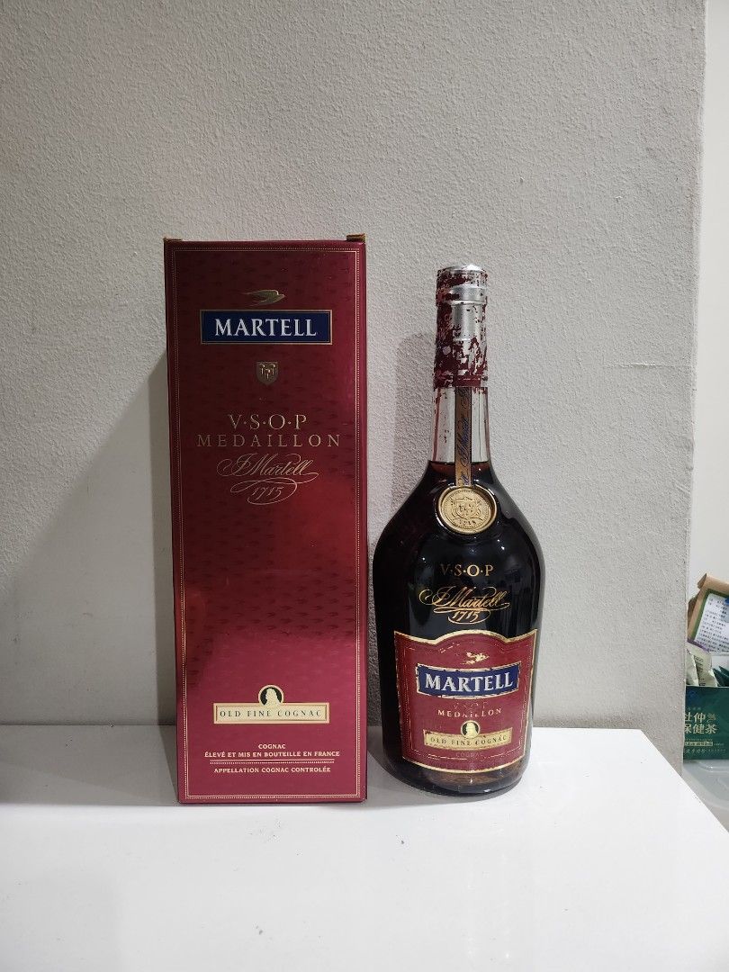 Martell VSOP Medaillon, Food & Drinks, Alcoholic Beverages on Carousell