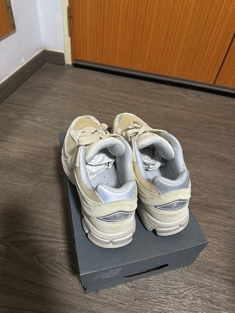 New Balance 2002RE, Men's Fashion, Footwear, Sneakers on Carousell