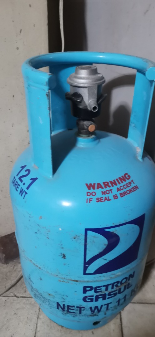 Petron Gasul - (snap on) de salpak with regulator, TV & Home Appliances ...