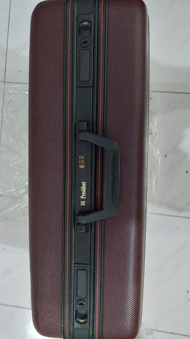 President Koper Jadul, Barang Mewah, Tas & Dompet di Carousell