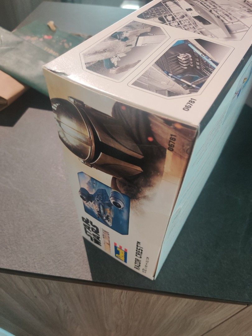 Revell Razor Crest starwars Mandalorian model kit, Hobbies & Toys, Toys ...