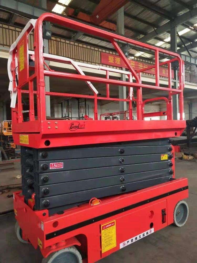 SELF PROPELLED Scissor LIFT 14METERS, Commercial & Industrial ...