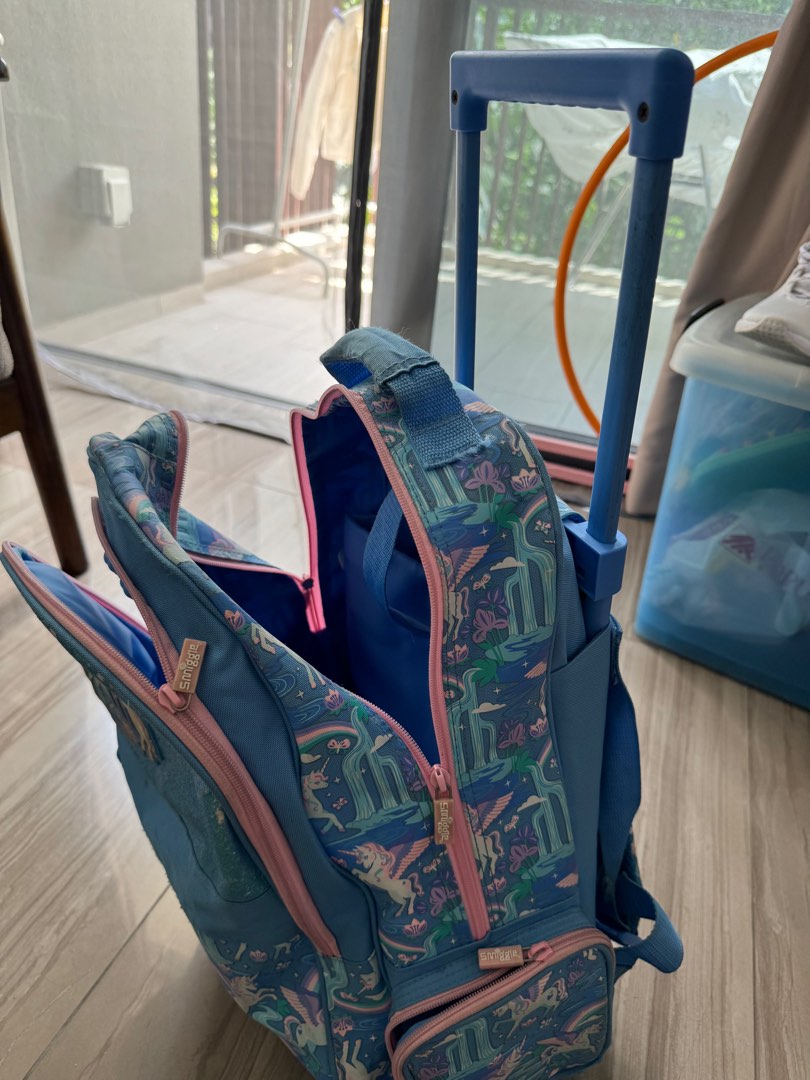 Smiggle big Trolley bag, Everything Else on Carousell