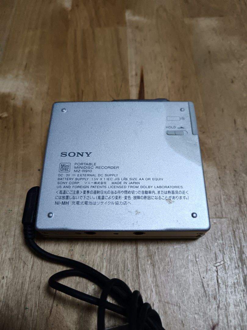 SONY MD WALKMAN MZ-R910正常, 音響器材, 可攜式音響設備 - Carousell