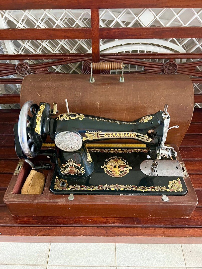 Standard Brand Vintage Sewing Machine, Hobbies & Toys, Memorabilia ...
