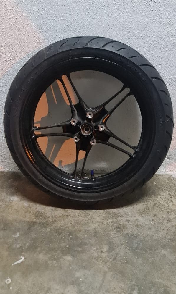 2 Tayar & Rim Y15 Original Baru, Motorbikes on Carousell
