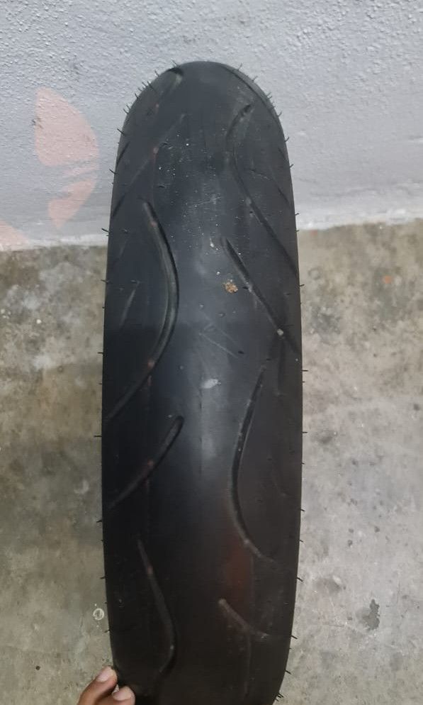 2 Tayar & Rim Y15 Original Baru, Motorbikes on Carousell