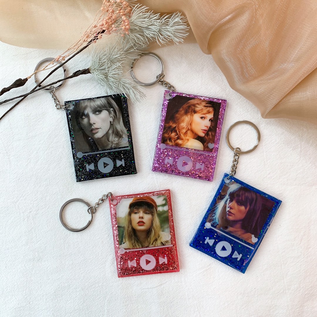 Taylor Swift Keychain Handmade Resin, Hobbies & Toys, Stationery ...