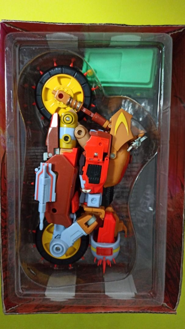 Transformers KFC Crash-hog Dumpyard Masterpiece Wreck-gar Scrapheap ...