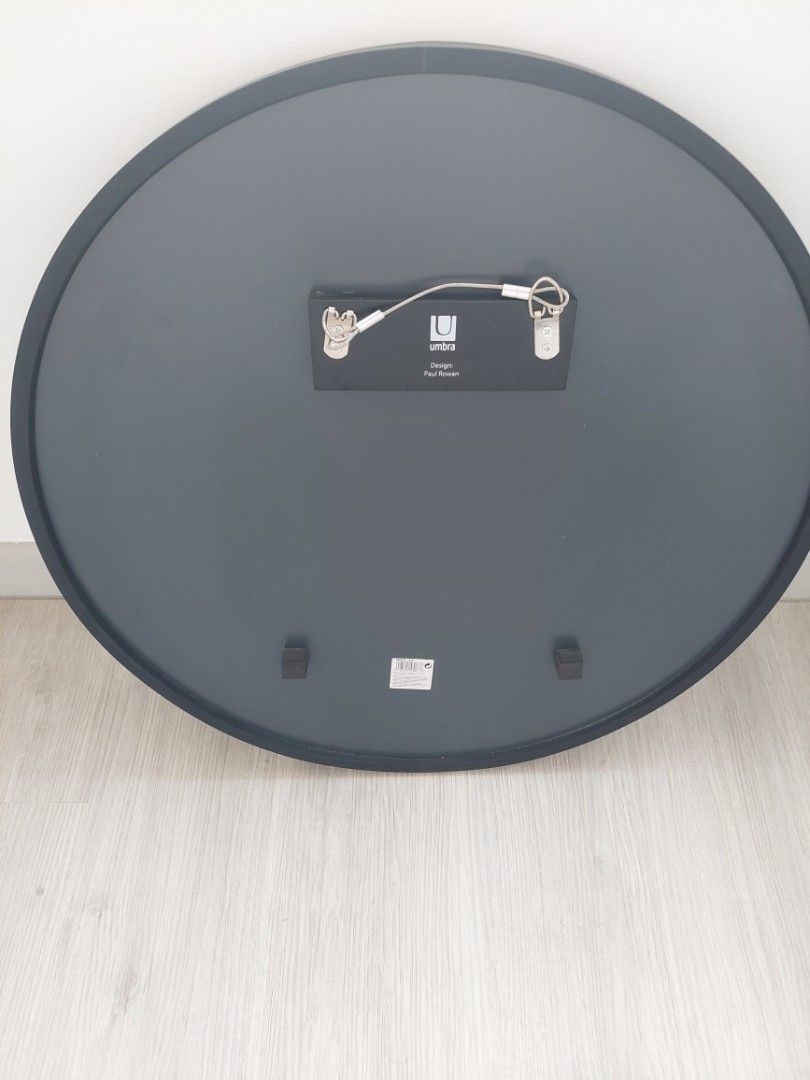 Umbra Hub Round Mirror| Black Rims, Furniture & Home Living, Home Decor ...