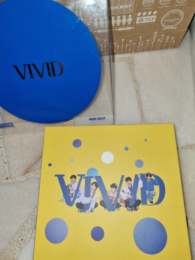 AB6IX VIVID Album, Hobbies & Toys, Memorabilia & Collectibles, Fan ...