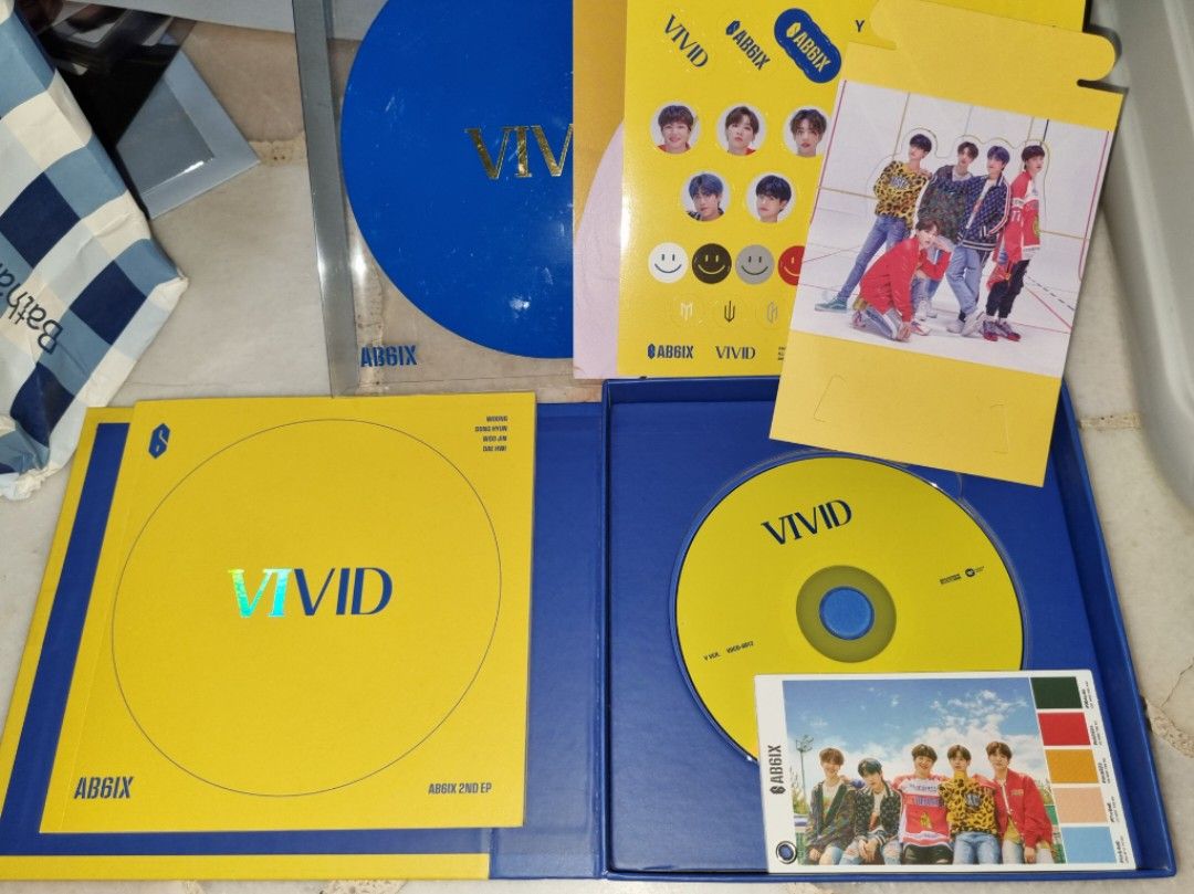 AB6IX VIVID Album, Hobbies & Toys, Memorabilia & Collectibles, Fan ...