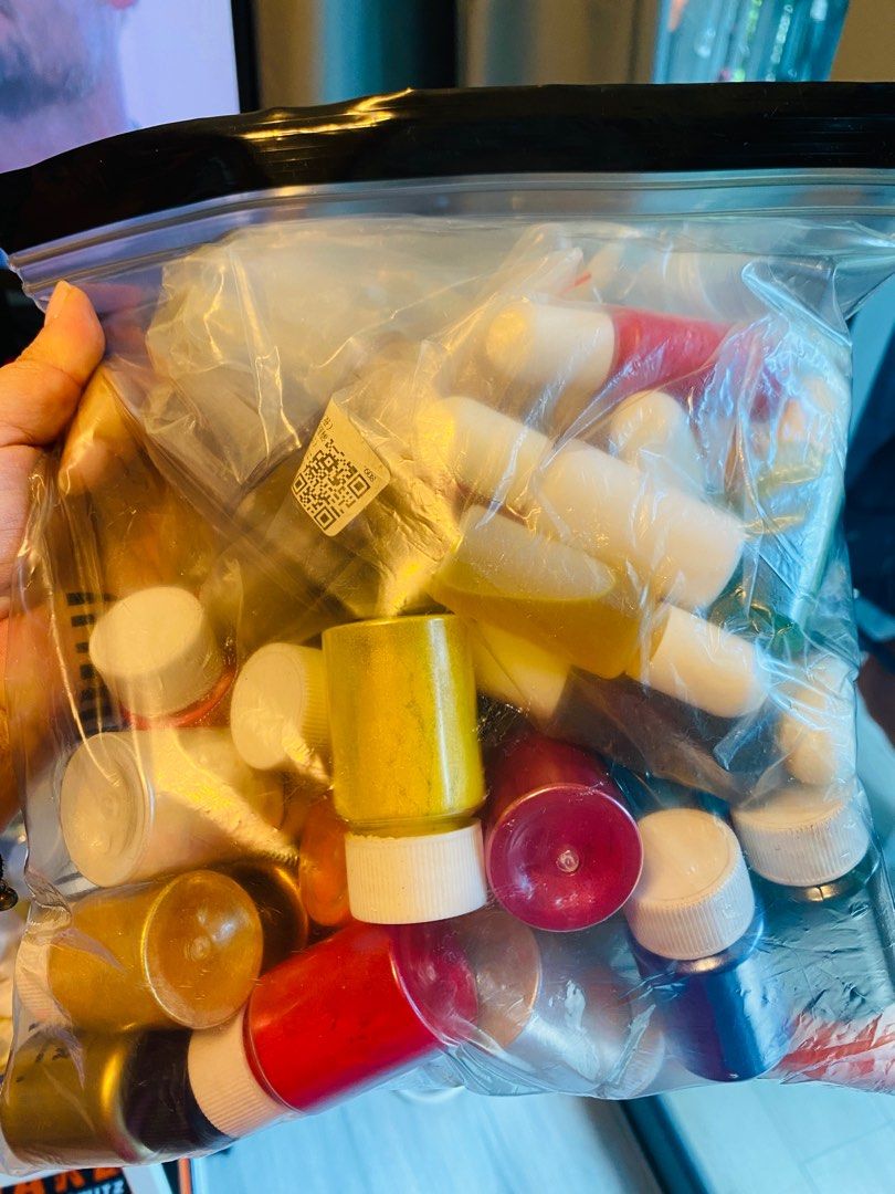 Acrylic Resin dyes, Hobbies & Toys, Stationery & Craft, Stationery ...