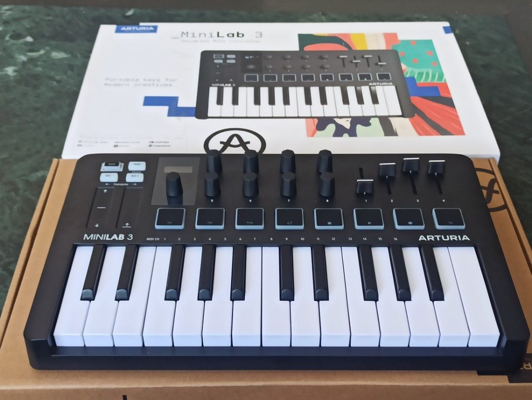Arturia Mini Lab 3, Hobbies & Toys, Music & Media, Musical Instruments ...