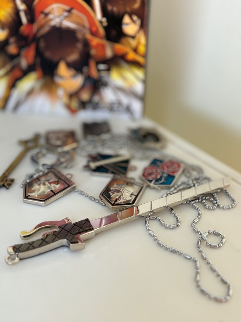 Attack on titan pendants set, Hobbies & Toys, Memorabilia & Collectibles, Fan Merchandise on ...
