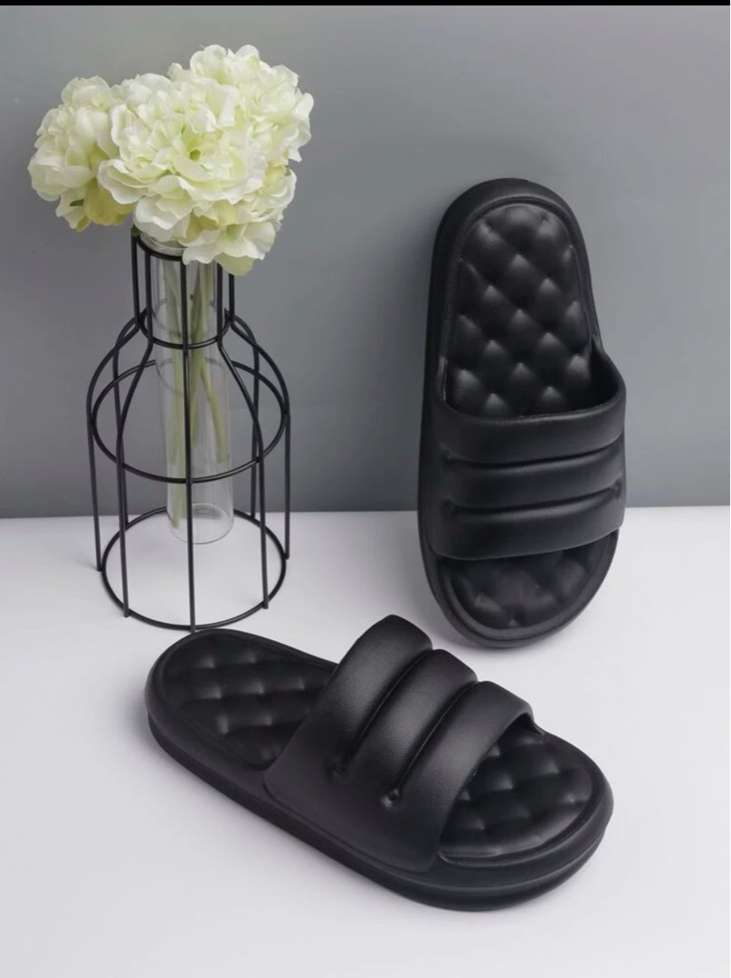 BN SHEIN Minimalist textured shower slides, Women's Fashion, Footwear ...