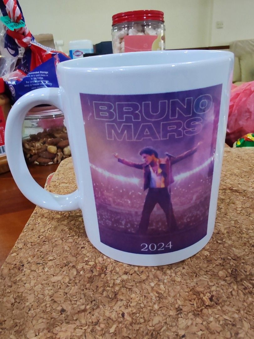 BRUNO MARS SINGAPORE 2024 MEMORABILIA, Hobbies & Toys, Memorabilia ...