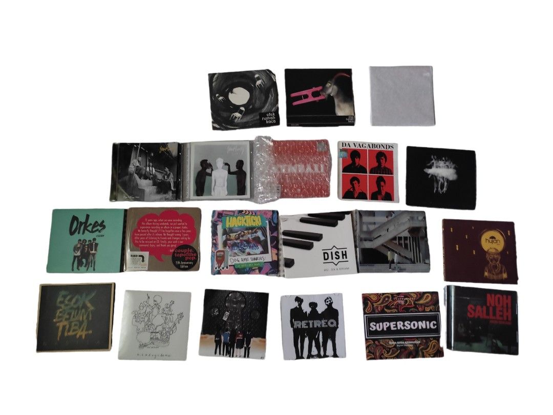 cd band combo, Hobbies & Toys, Music & Media, CDs & DVDs on Carousell