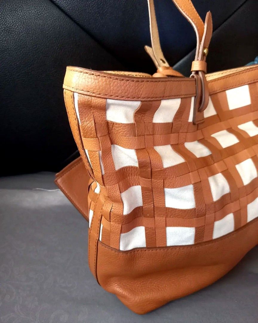 Fossil tote bag, Barang Mewah, Tas & Dompet di Carousell