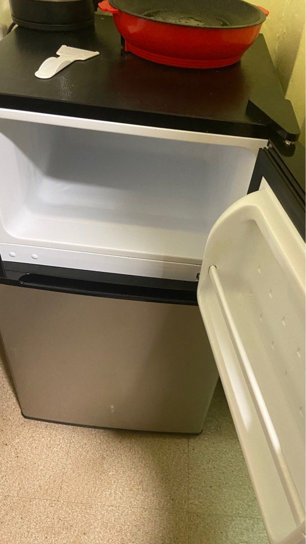 FUJIDENZO MINI REF, TV & Home Appliances, Kitchen Appliances ...