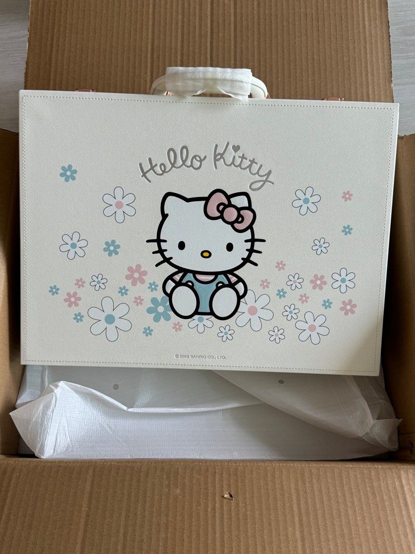 Hello Kitty Mahjong Solitaire Gold, Hobbies & Toys, Toys & Games on ...