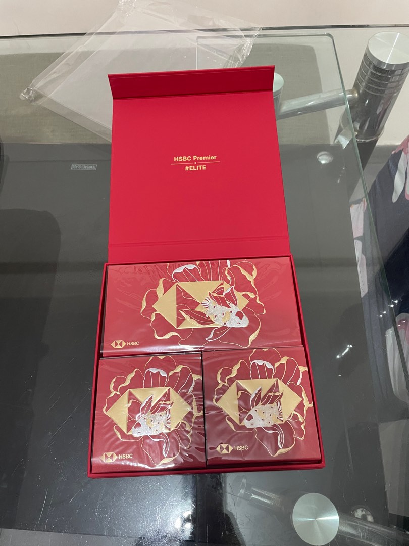 HSBC 2024年利是封, 名牌, 飾物及配件 - Carousell