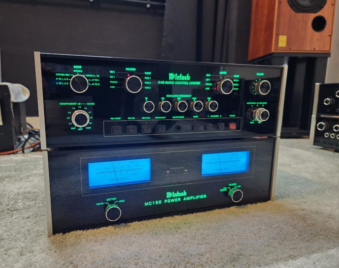 Mcintosh c40 preamplifier with mc150 autoformer power amplifier, Audio ...