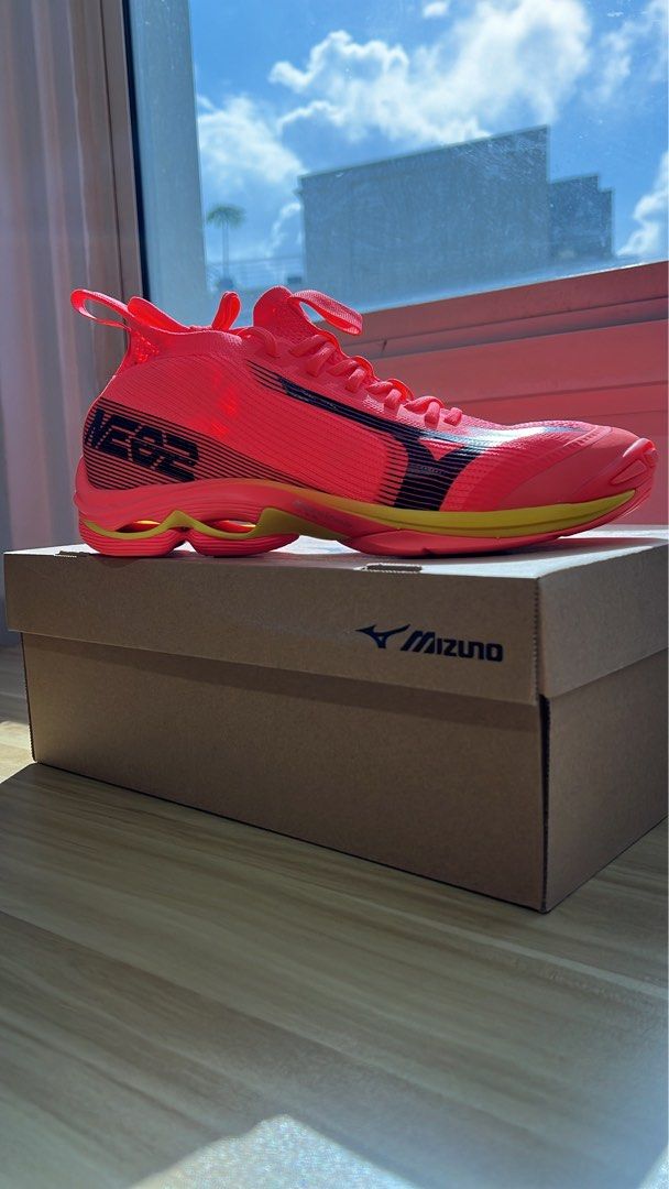 Mizuno Wave Lightning Neo 2 (Orange), Men's Fashion, Footwear, Sneakers ...