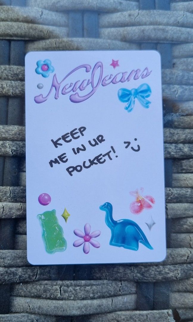 NEWJEANS HANNI GET UP PHOTOCARD, Hobbies & Toys, Memorabilia ...