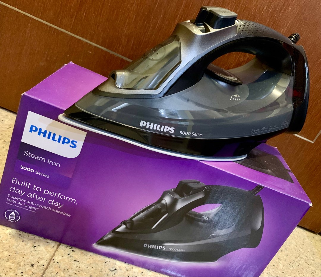 Philips Steam Iron 5000 series, TV & Home Appliances, Irons & Steamers ...
