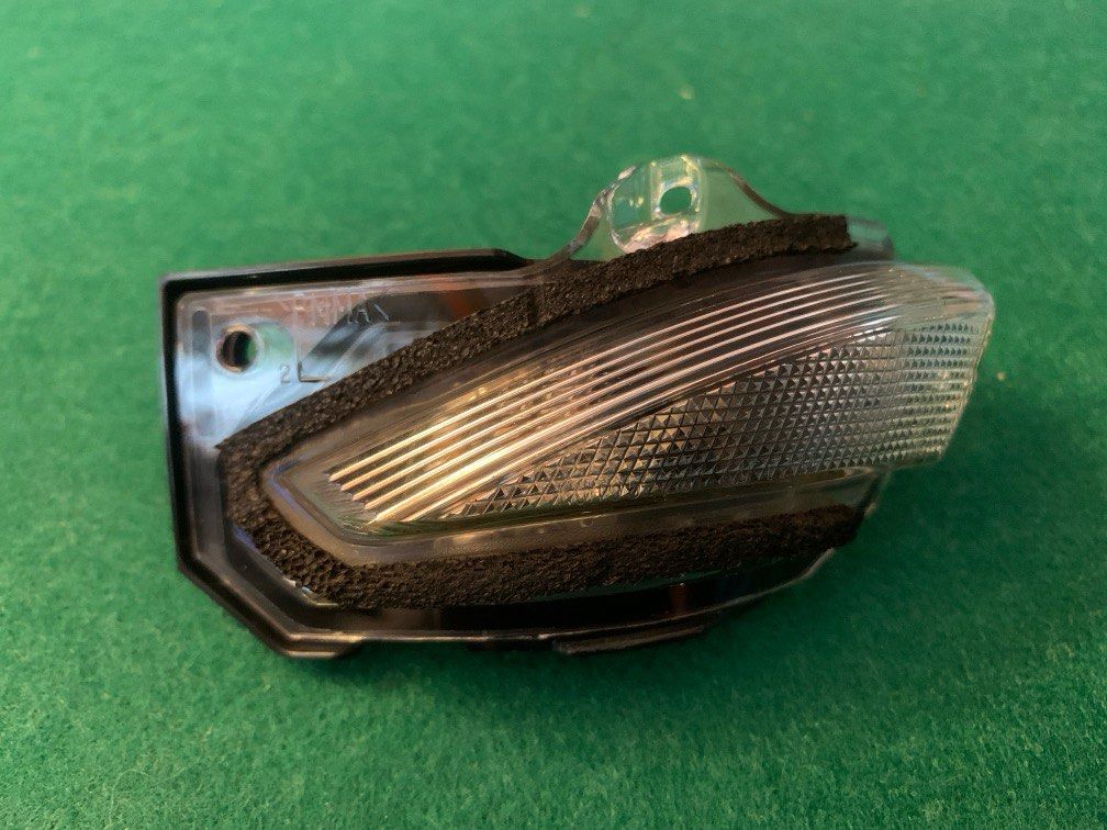 Side mirror LED (left), Car Accessories, Electronics & Lights on Carousell