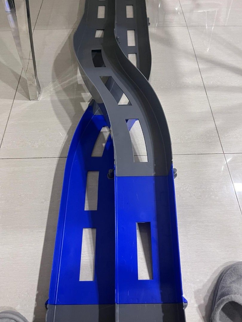 Tamiya Car Racing track, Hobbies & Toys, Toys & Games on Carousell