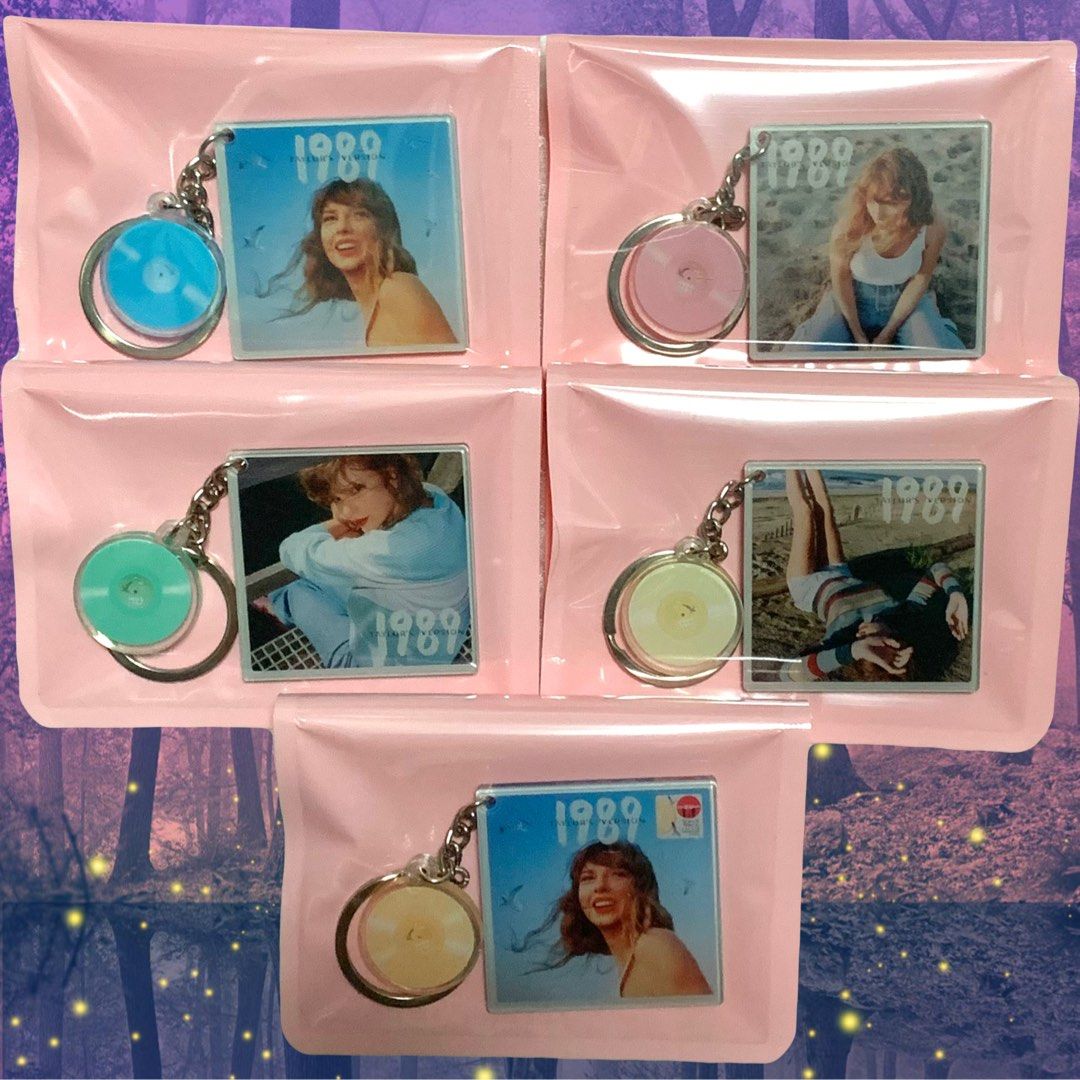 Taylor Swift - Keychain Vinyl (The Eras Tour) Merchandise (Folklore ...