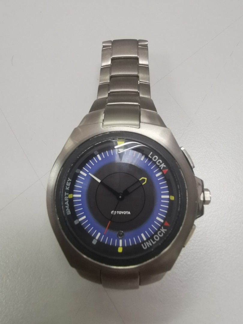 Toyota smart watch can turn on car without your using your key, Men's ...