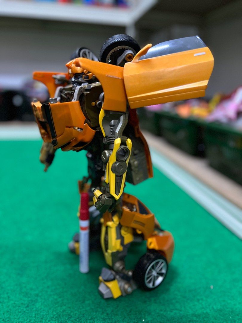 Transformers Ultimate Bumblebee Action Figure, Hobbies & Toys, Toys ...