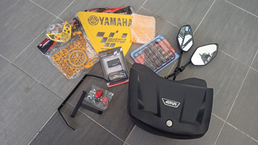 YAMAHA 135LC GIVI CENTRE BOX, Auto Accessories on Carousell