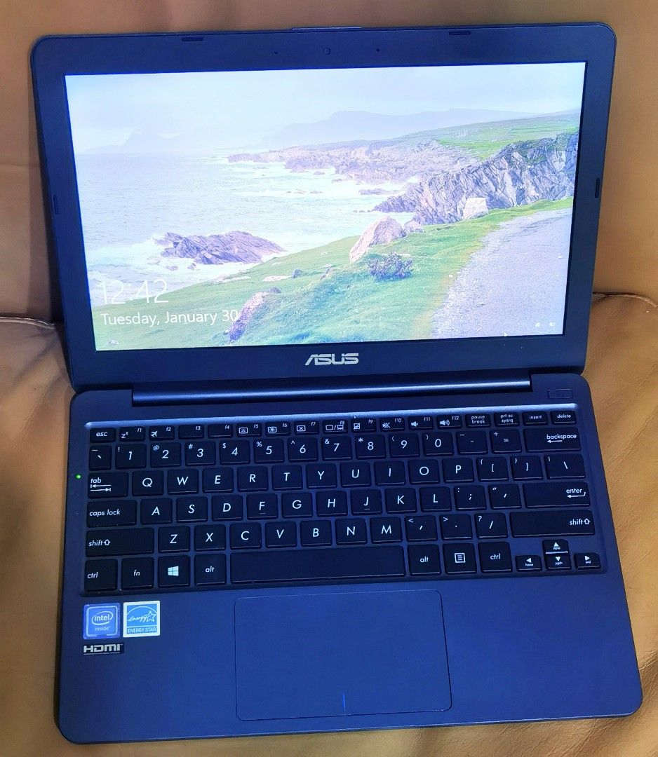ASUS E203N 4GB RAM, 32GB SSD, Intel N3350 Processor , 11.6-inch, HD ...