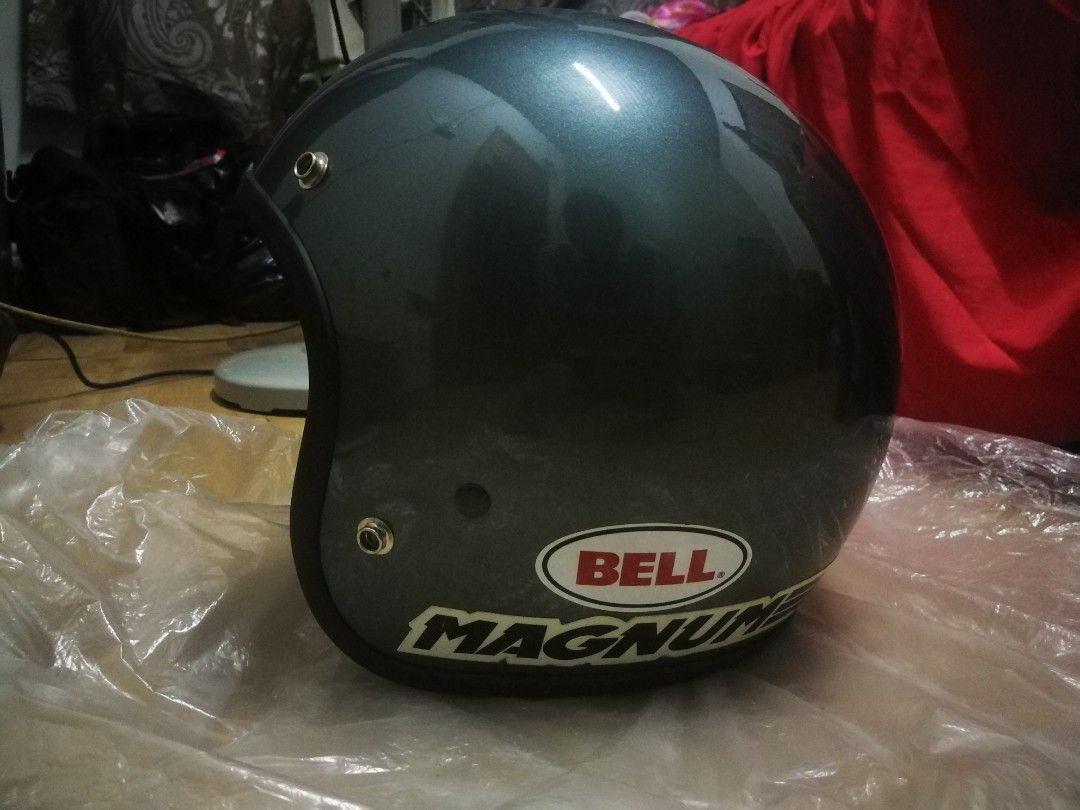 BELL MAGNUM LTD HELMET GREY, Hobbies & Toys, Collectibles & Memorabilia ...