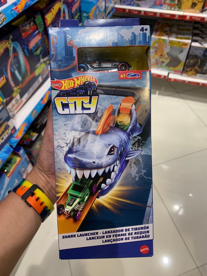 Hot Wheels City Shark Launcher, Toys & Collectibles, Mainan di Carousell